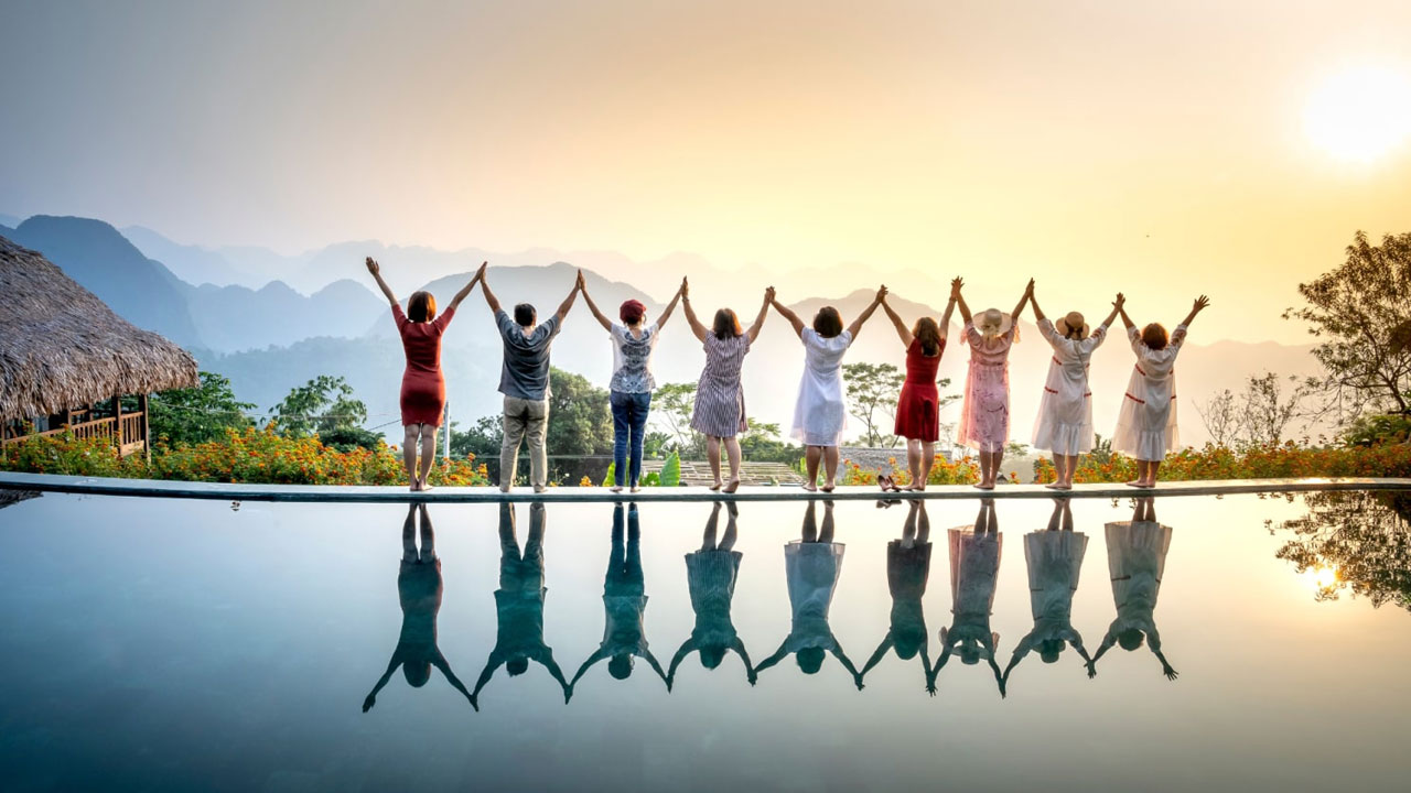 Private Group Tours - On Course Tours and Travel